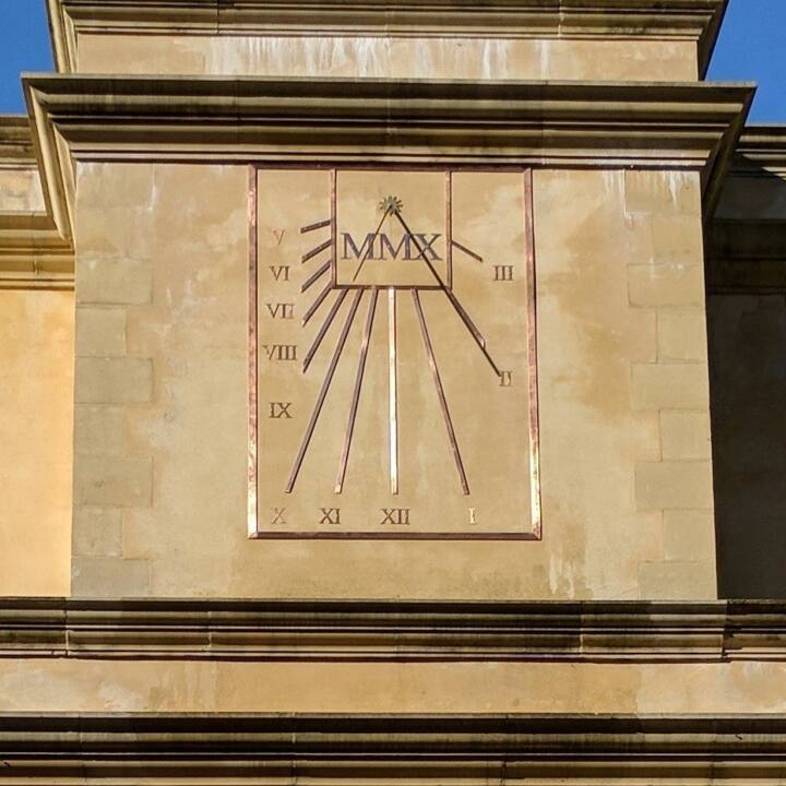 Horizontal Sundials, Vertical Sundials & Armillary Spheres - Border ...